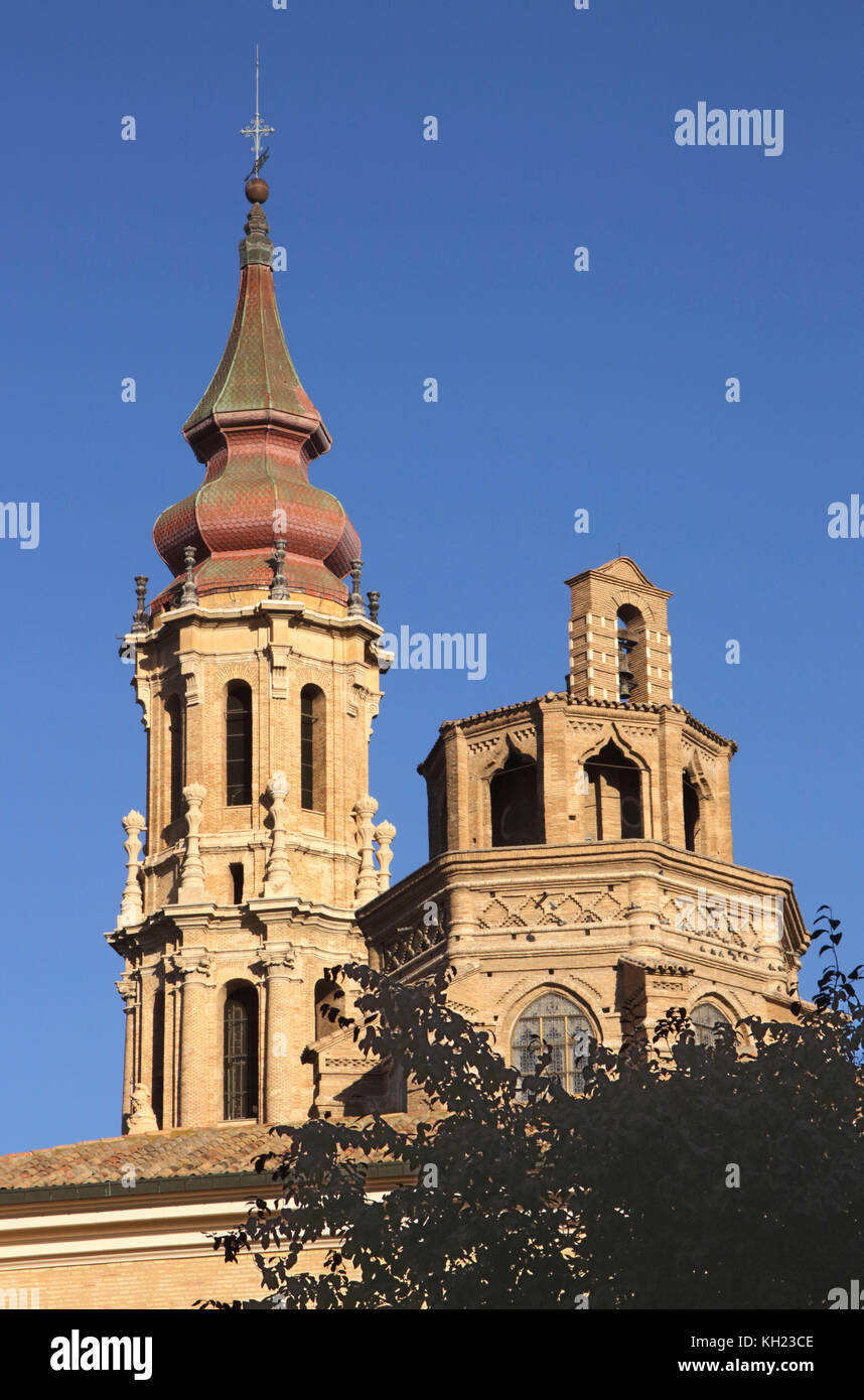 Zaragoza cathedral of san salvador hi-res stock photography and images ...