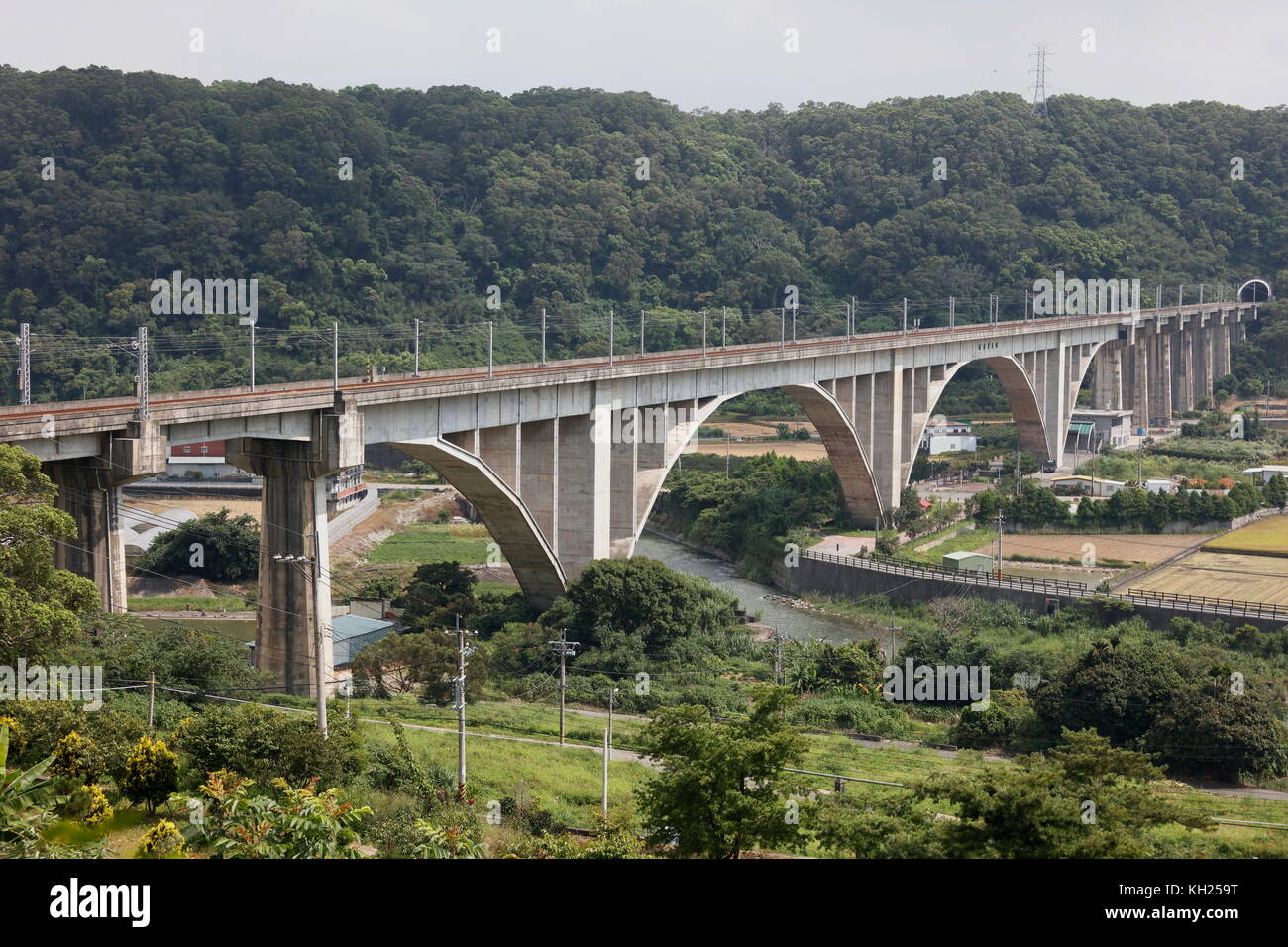 Liyu Lake bridge, a railway bridge located in central Taiwan Stock ...