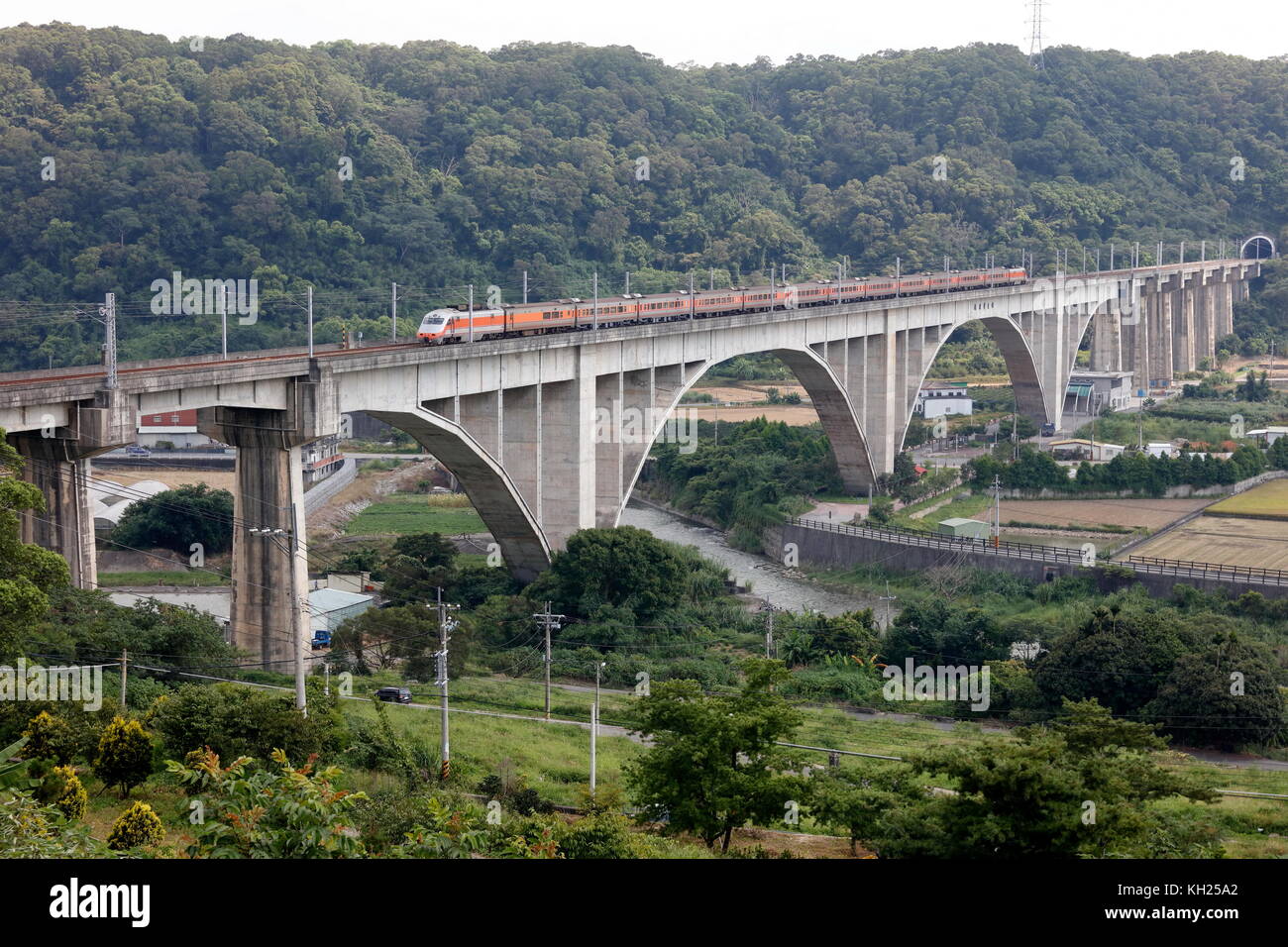 Liyu Lake bridge, a railway bridge located in central Taiwan Stock ...
