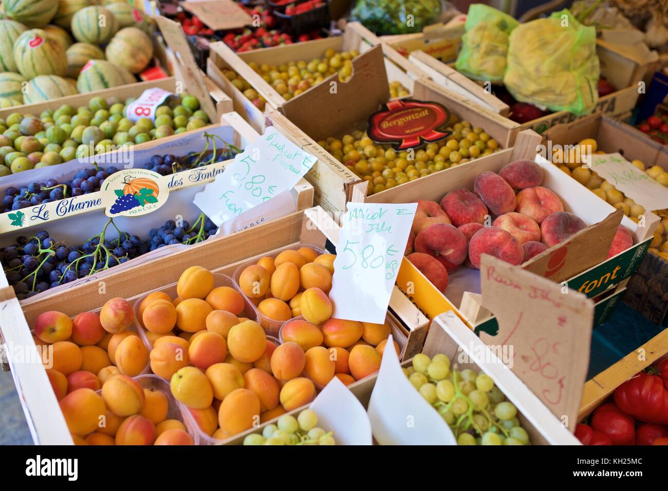 European fruit market Stock Photo - Alamy