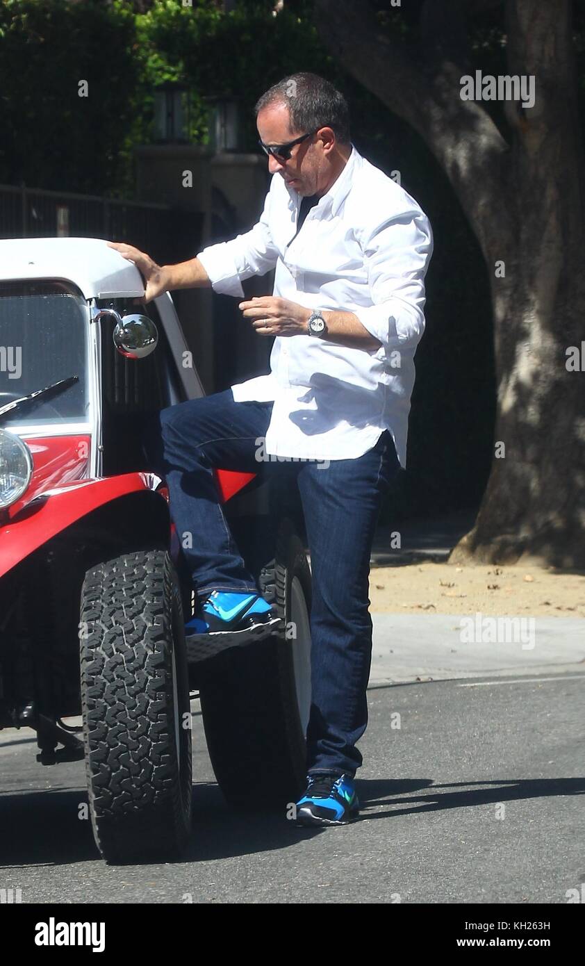 Jerry Seinfeld spotted leaving Urth cafe in West Hollywood Featuring ...
