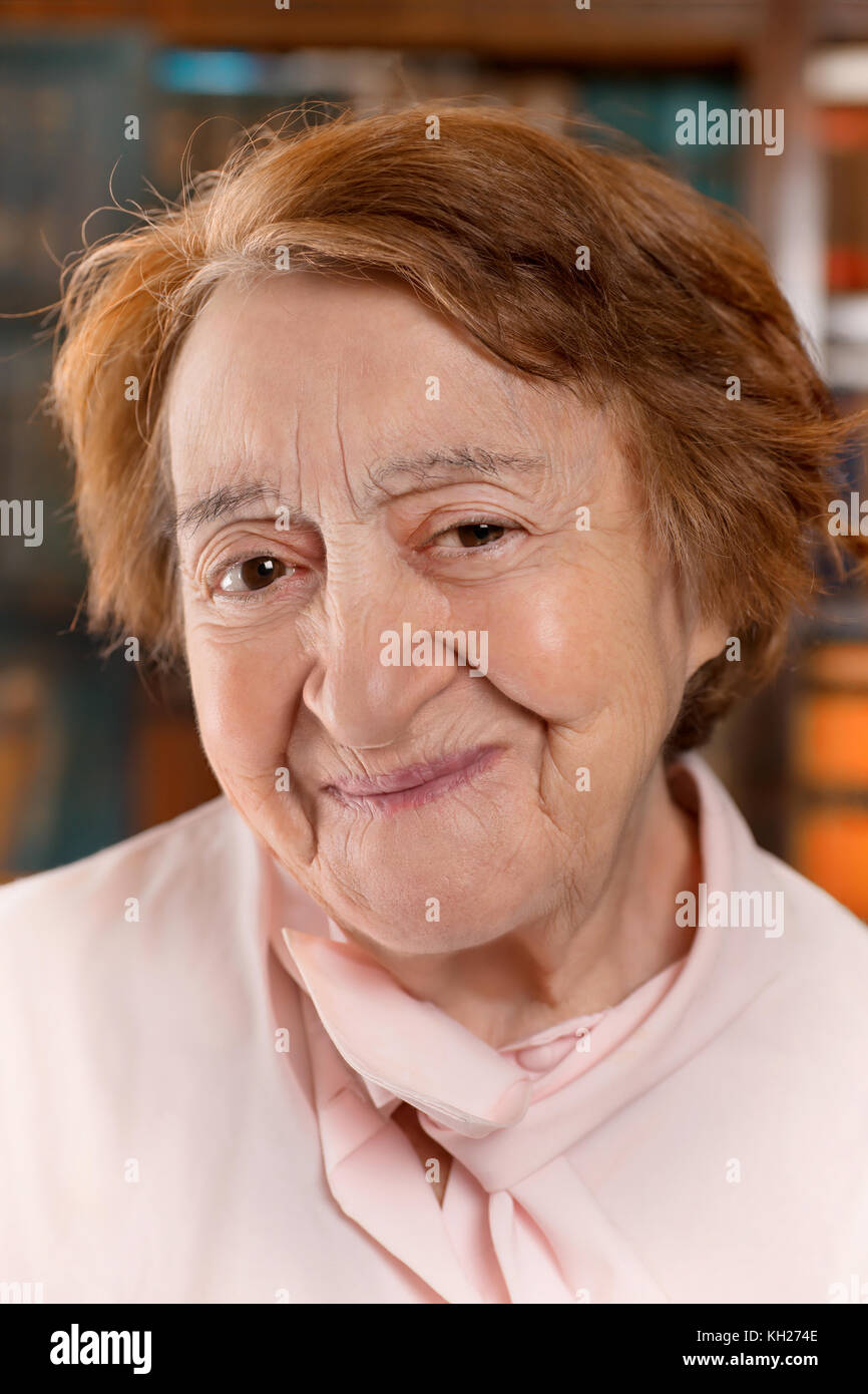 Friendly older woman hi-res stock photography and images - Alamy