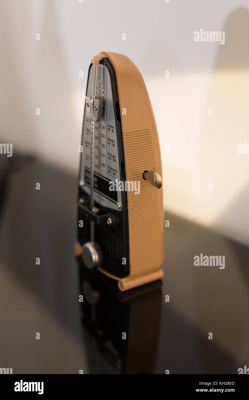 Metronome timing hi-res stock photography and images - Alamy