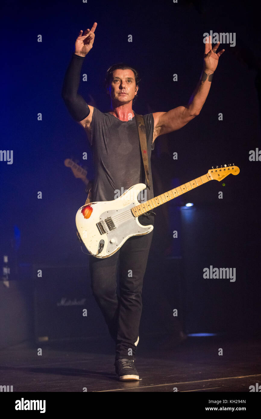 Bush performing live in concert at Coliseu dos Recreios Featuring ...