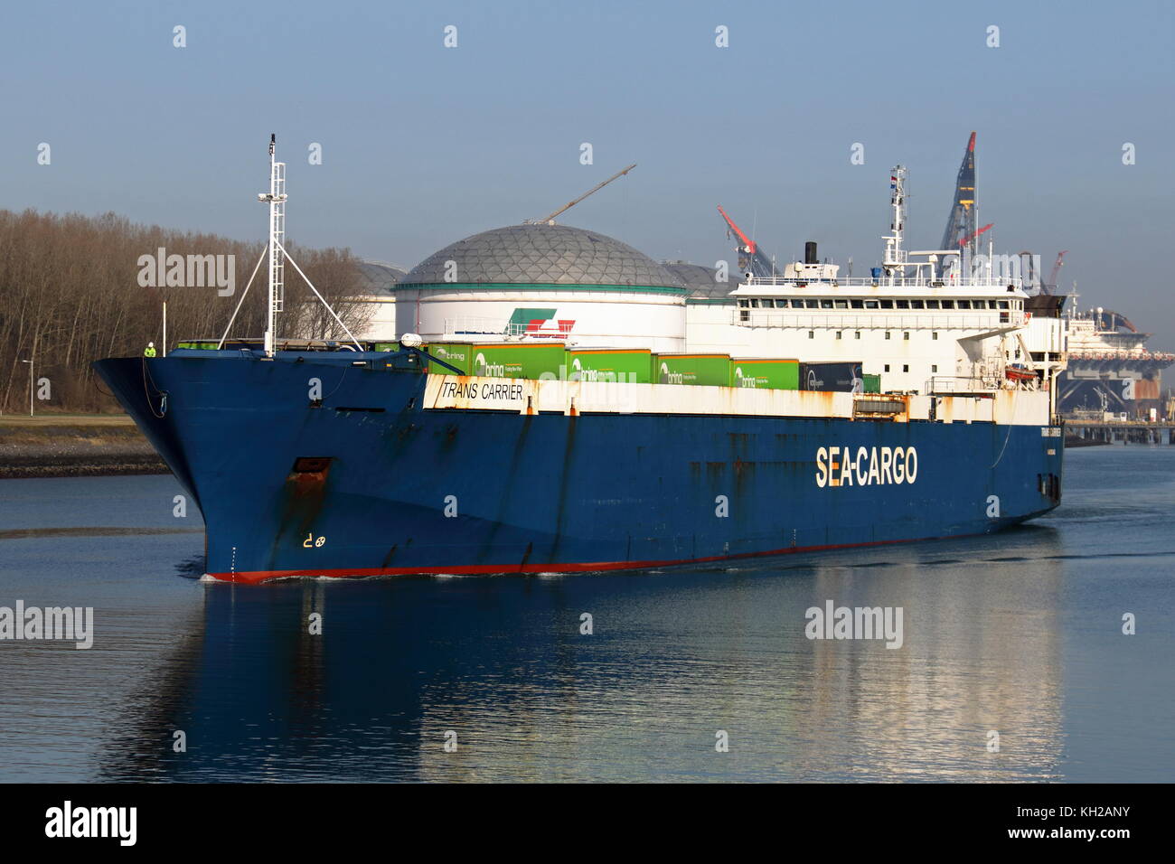 Roro cargo vessel hi-res stock photography and images - Alamy