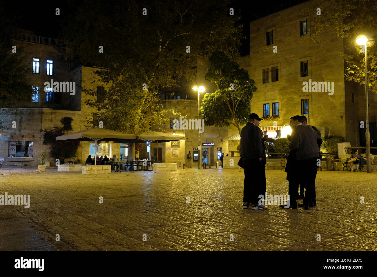 View at night of Hurva square at the Jewish Quarter old city East ...