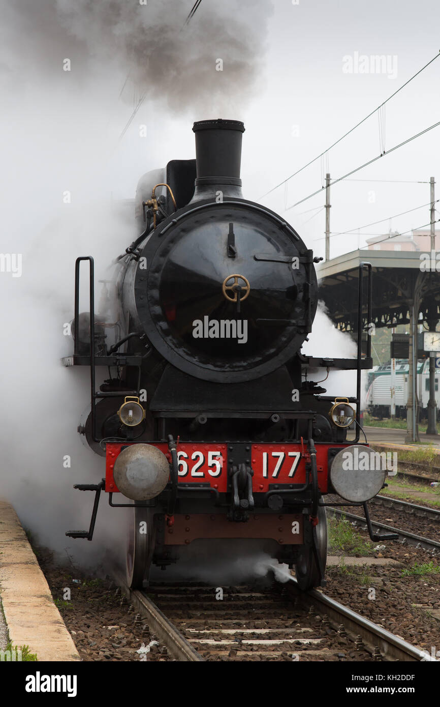 Cremona - November 12, 2017: Historical steam train from Milan to ...