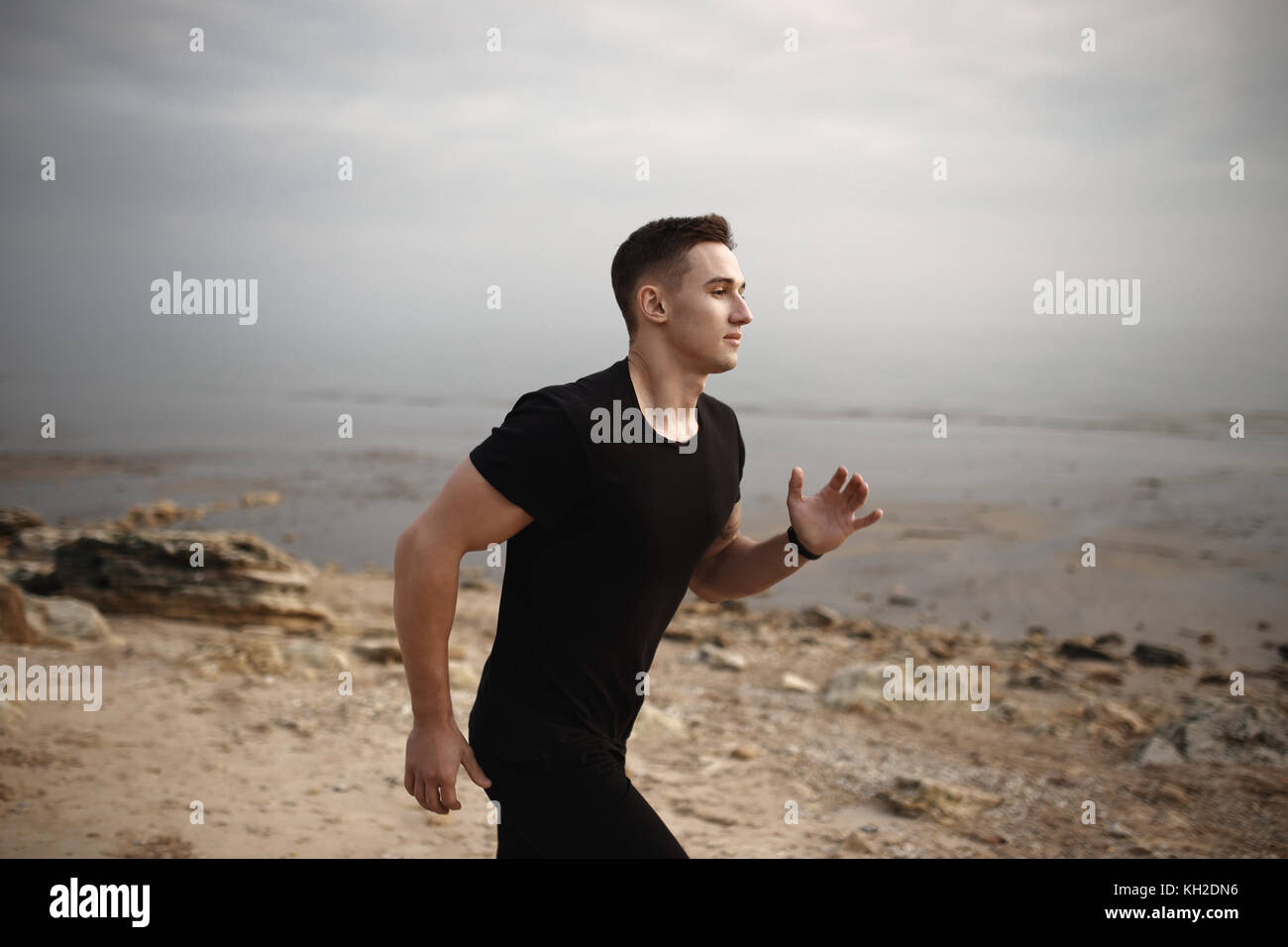 Running man runner training hi-res stock photography and images - Alamy