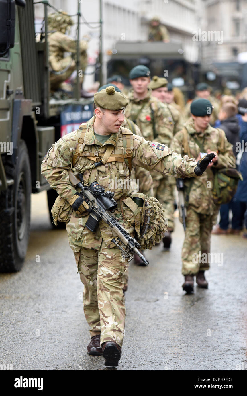 The London Regiment at the Lord Mayor's Show Procession Parade along ...
