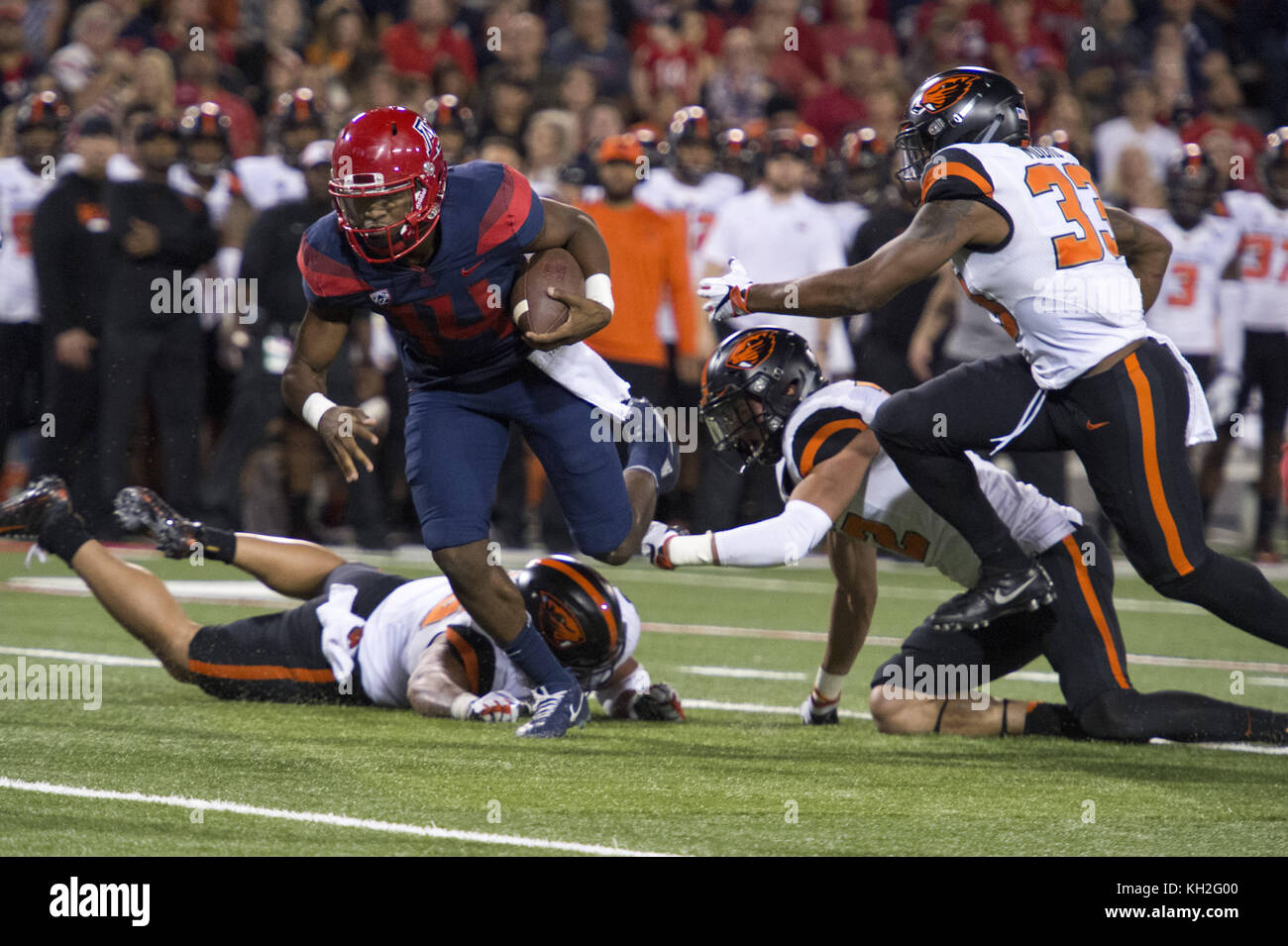 Tucson, Arizona, USA. 11th Nov, 2017. Arizona's Quarterback KHALIL TATE ...