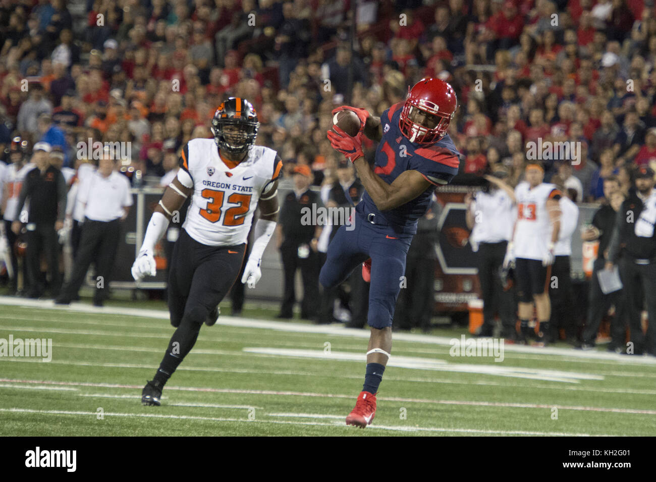 Tucson, Arizona, USA. 11th Nov, 2017. Arizona's Receiver TYRELL JOHNSON ...