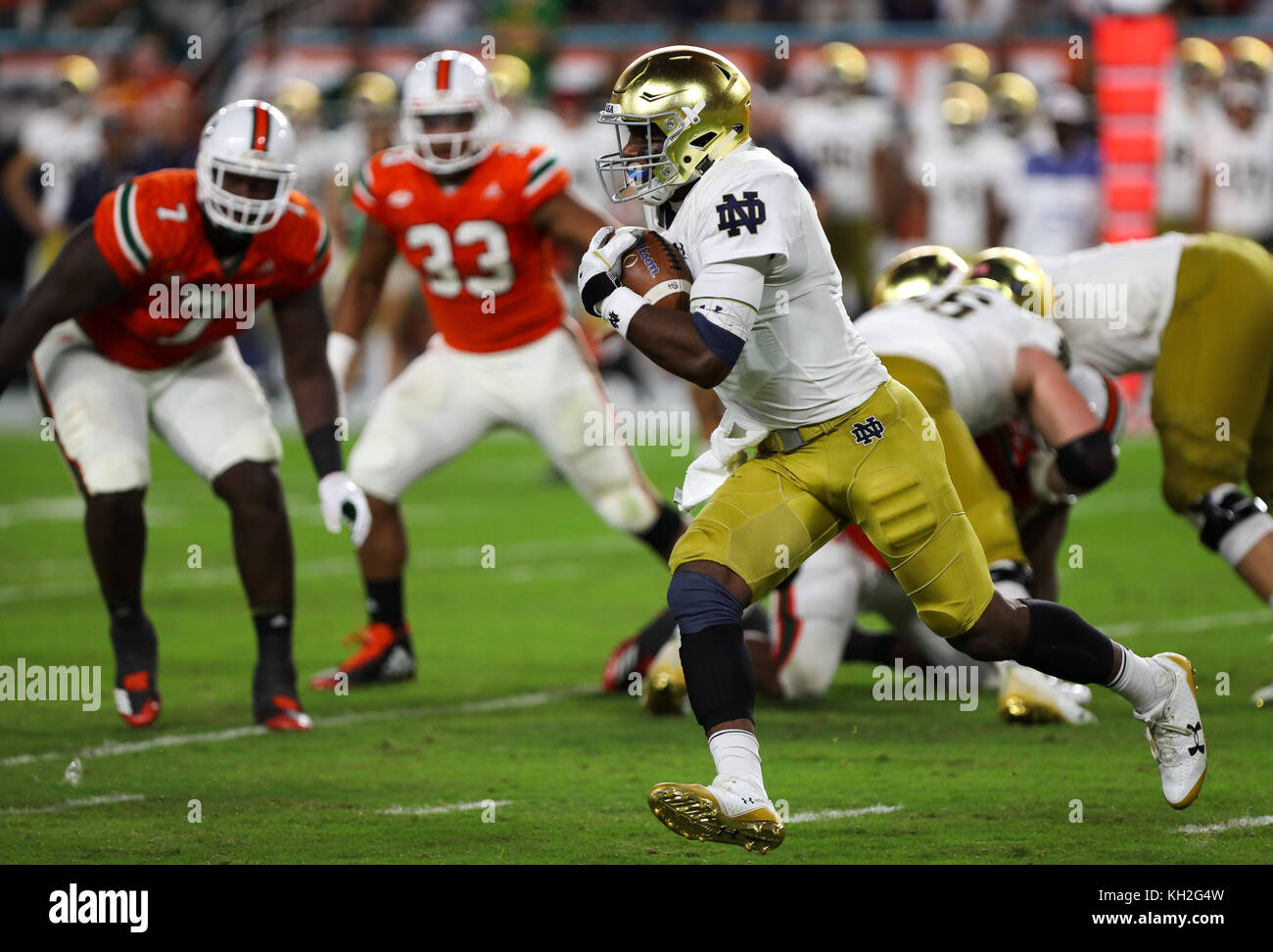 Miami Gardens, Florida, USA. 11th Nov, 2017. Notre Dame Fighting Irish ...