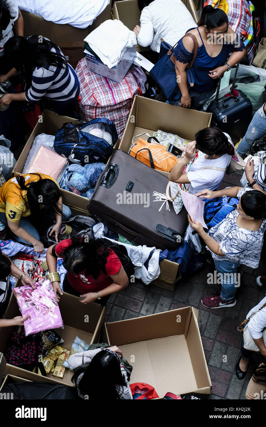 Overseas filipino workers hi-res stock photography and images - Alamy
