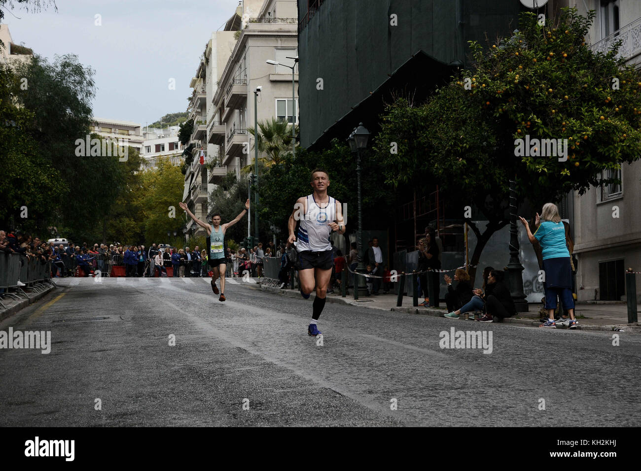 Athens, Greece. 12th Nov, 2017. Runners of 35th Authentic Athens ...