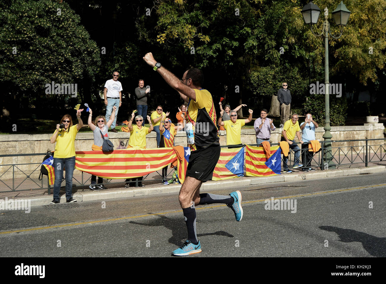 Athens, Greece. 12th Nov, 2017. Runner from Catalonia and spectators ...