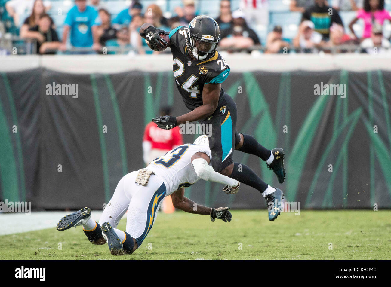 Michael davis chargers hi-res stock photography and images - Alamy