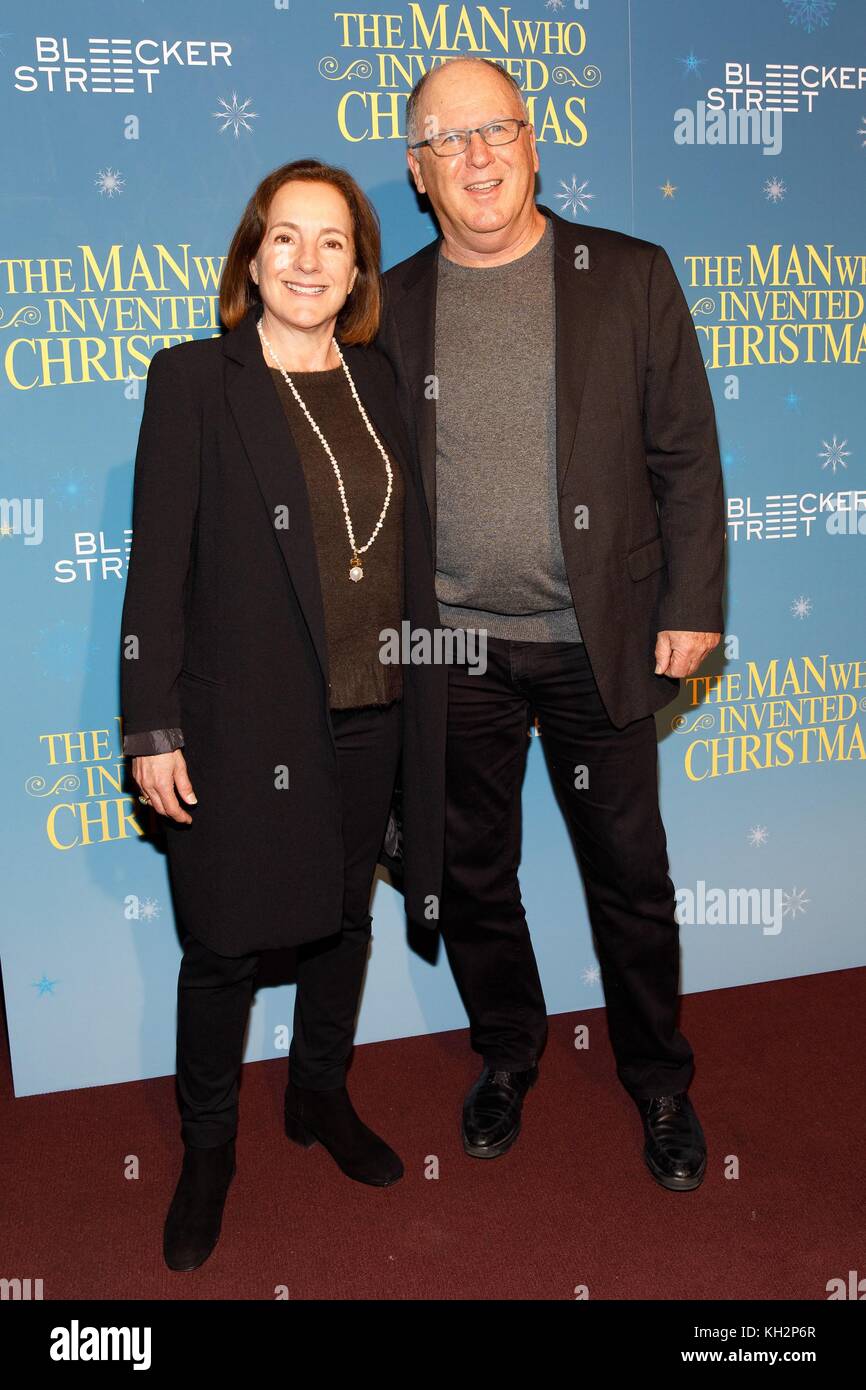 New York, NY, USA. 12th Nov, 2017. Paula Mazur, Robert Mickelson at ...