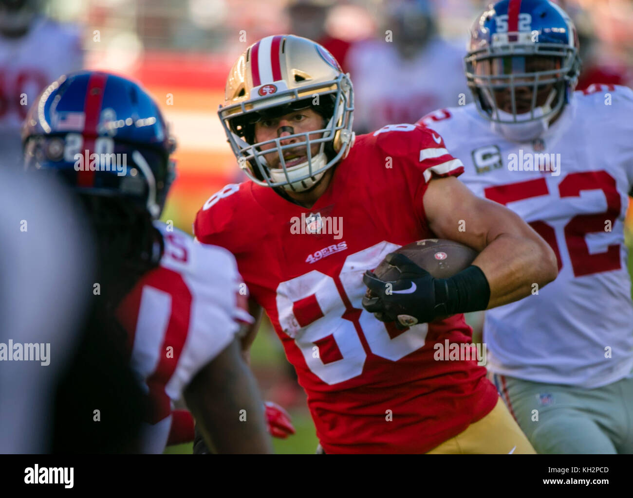 Halftime. 12th Nov, 2017. San Francisco 49ers tight end Garrett Celek ...