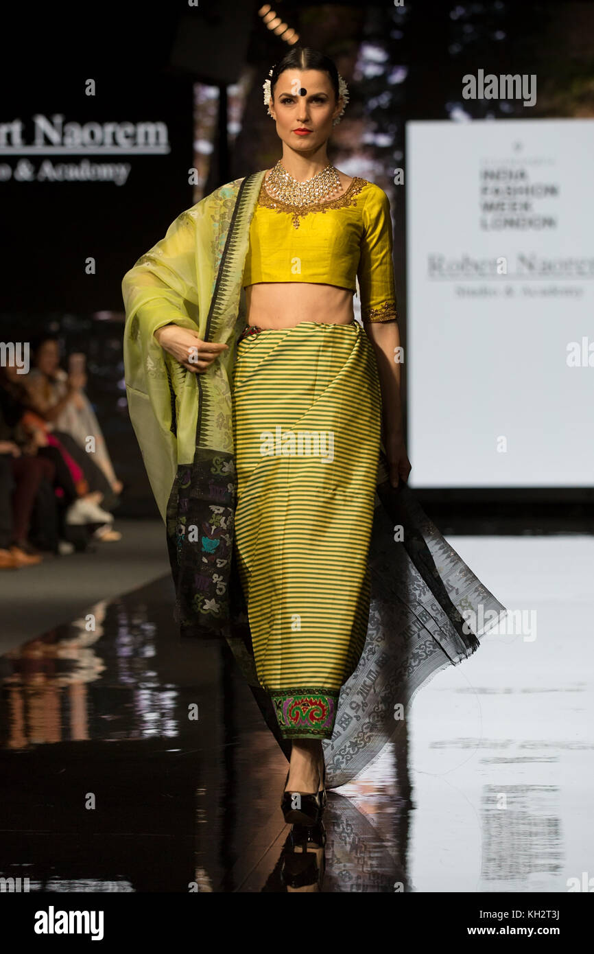 London, UK. 12th Nov, 2017. Models on catwalk showcasing existing and ...