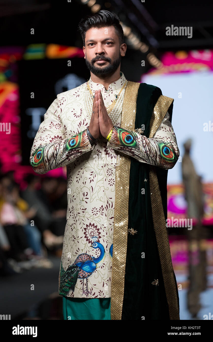 London, UK. 12th Nov, 2017. Models on catwalk showcasing existing and ...