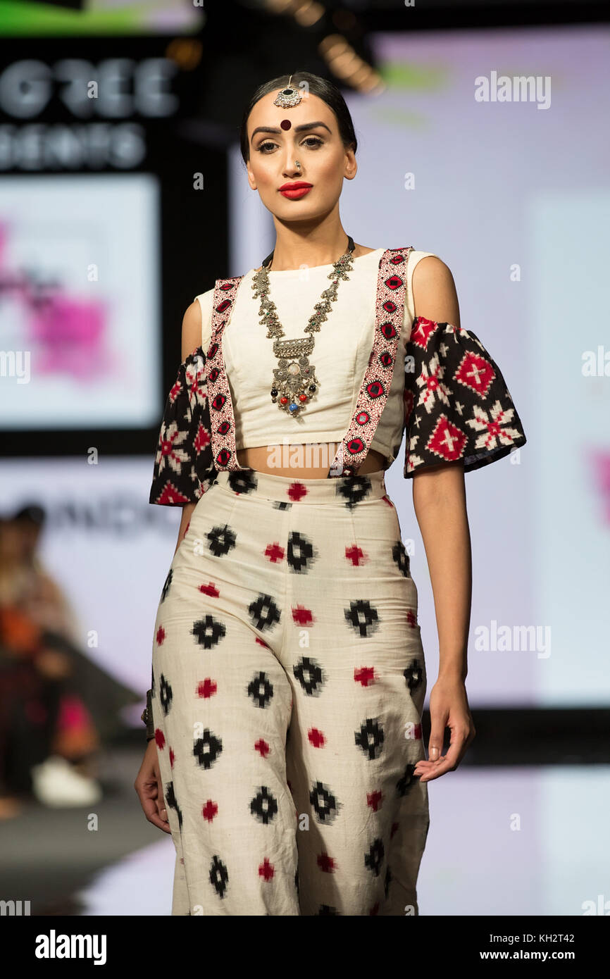 London, UK. 12th Nov, 2017. Models on catwalk showcasing existing and ...