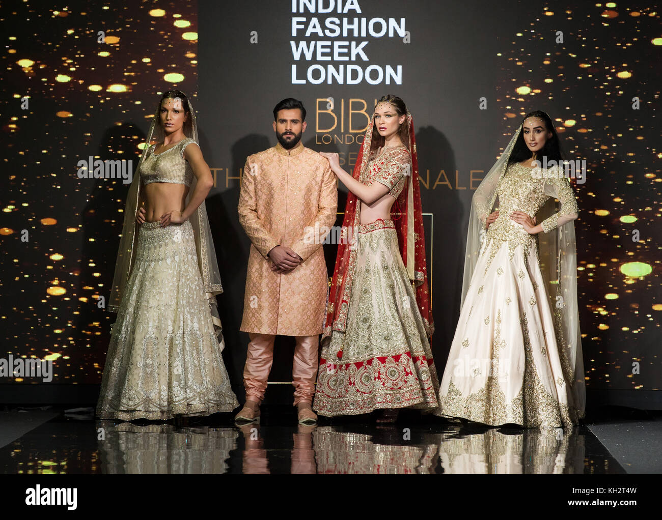 London, UK. 12th Nov, 2017. Models on catwalk showcasing existing and ...