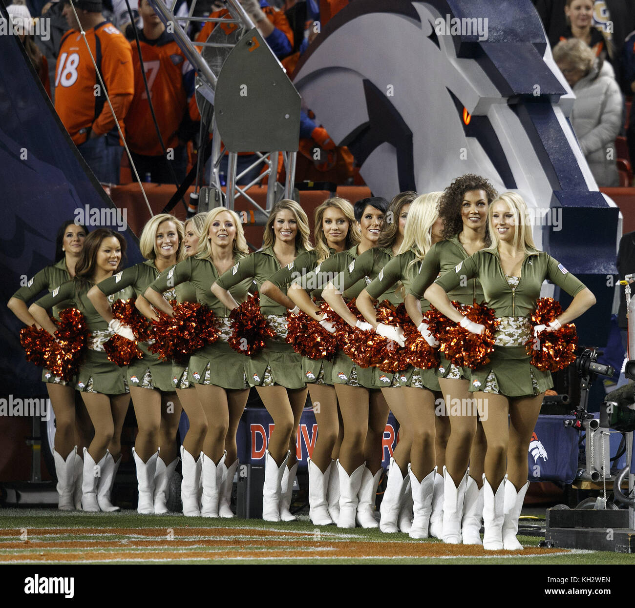 Denver, Colorado, USA. 12th Nov, 2017. The Denver Broncos Cheerleaders ...