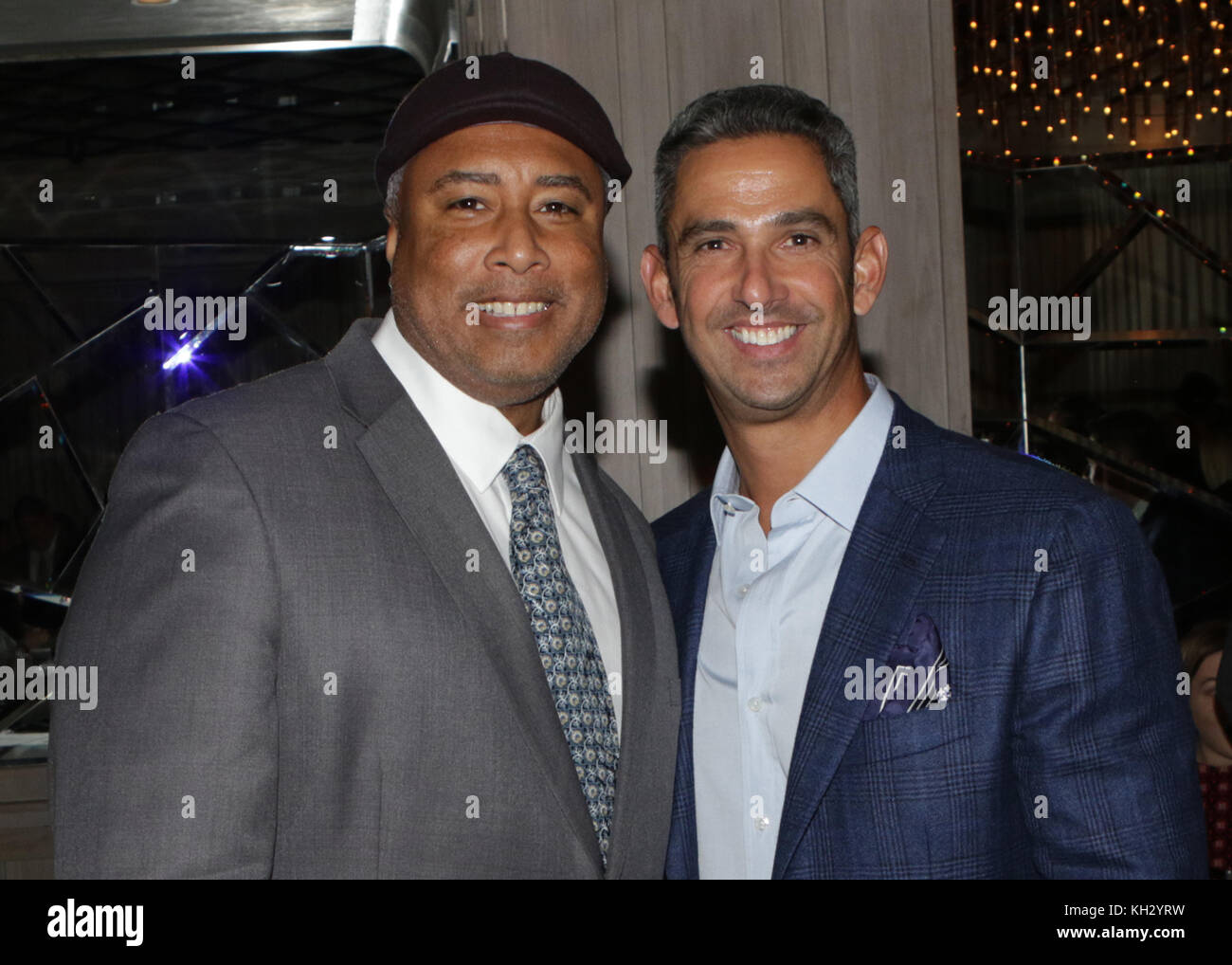 New York, NY, USA. 12th Nov, 2017. Bernie Williams and Jorge Posada ...