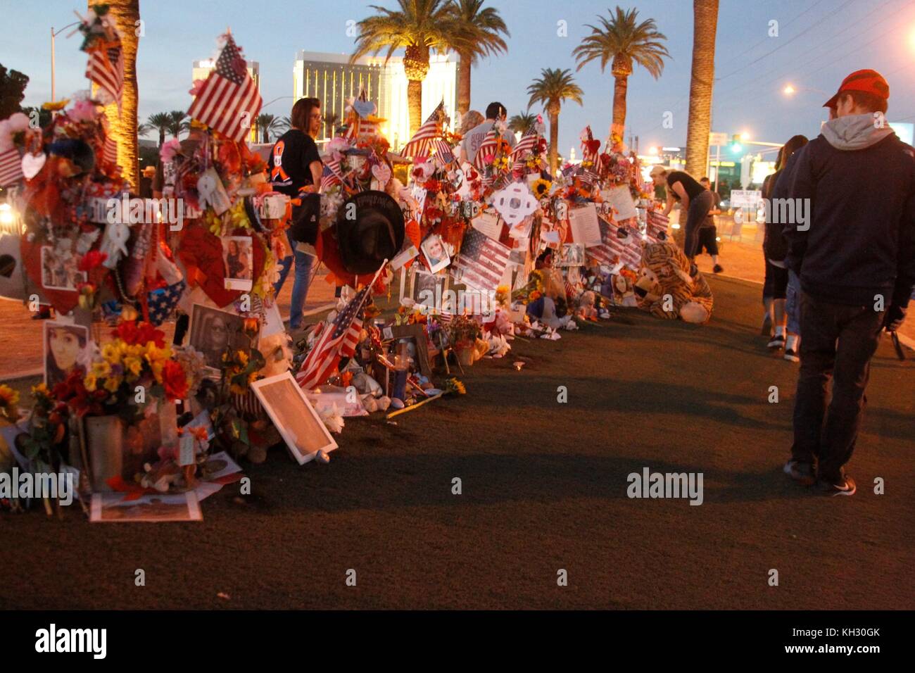Las Vegas, NV, USA. 11th Nov, 2017. Memorial for the Route 91 Concert ...
