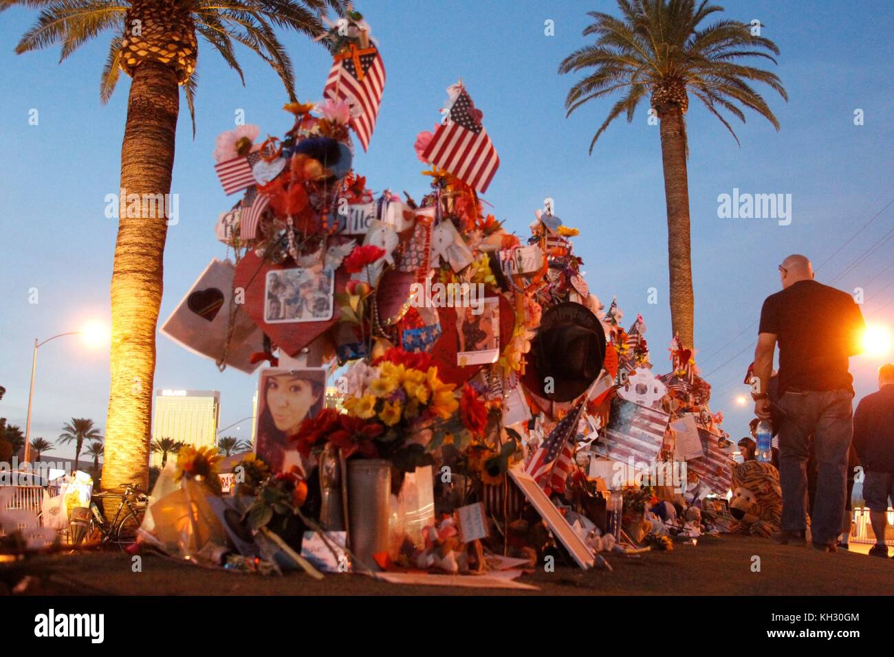 Las Vegas, NV, USA. 11th Nov, 2017. Memorial for the Route 91 Concert ...
