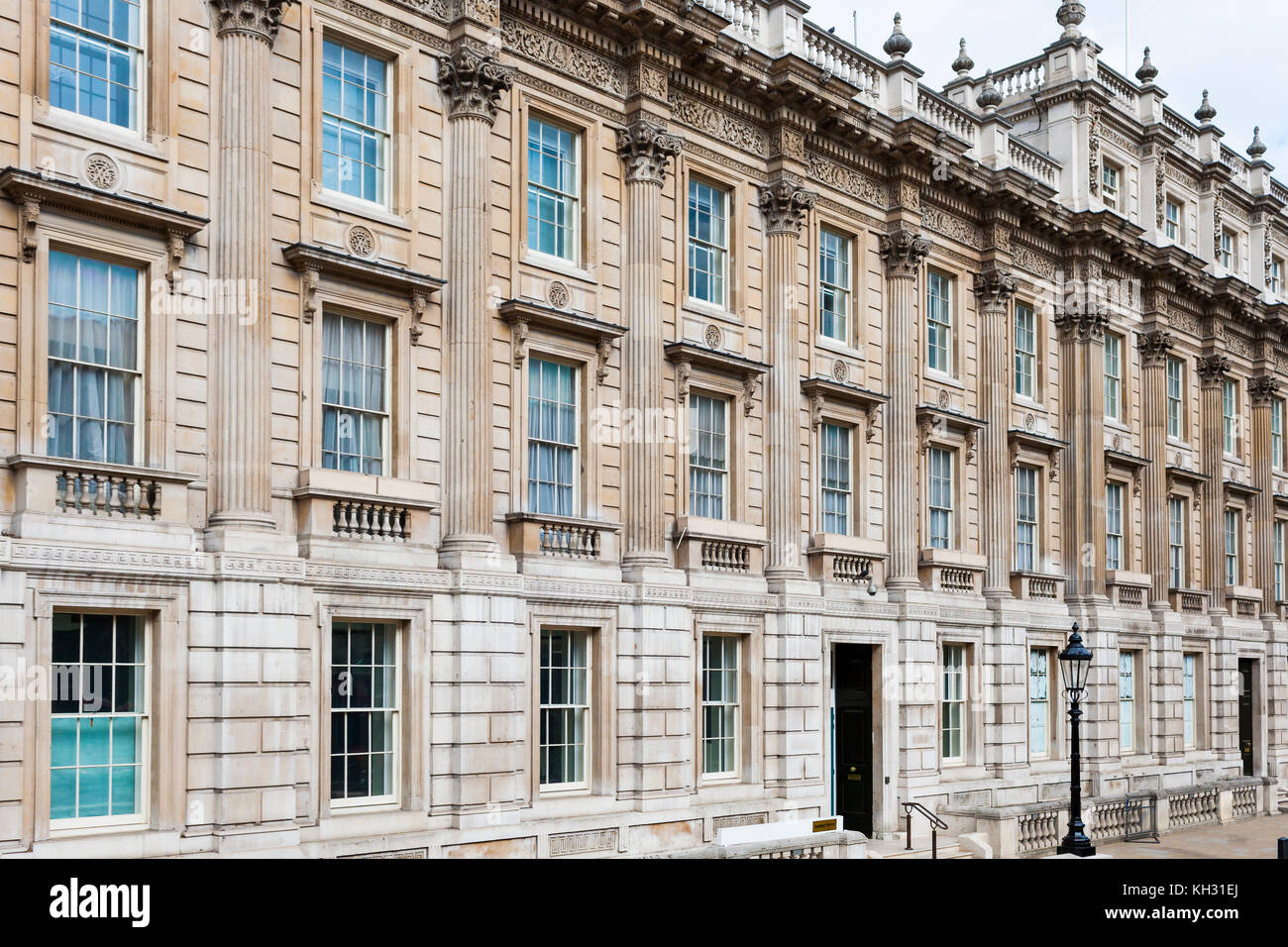London city Architecture, England - Cabinet Office, street side on ...