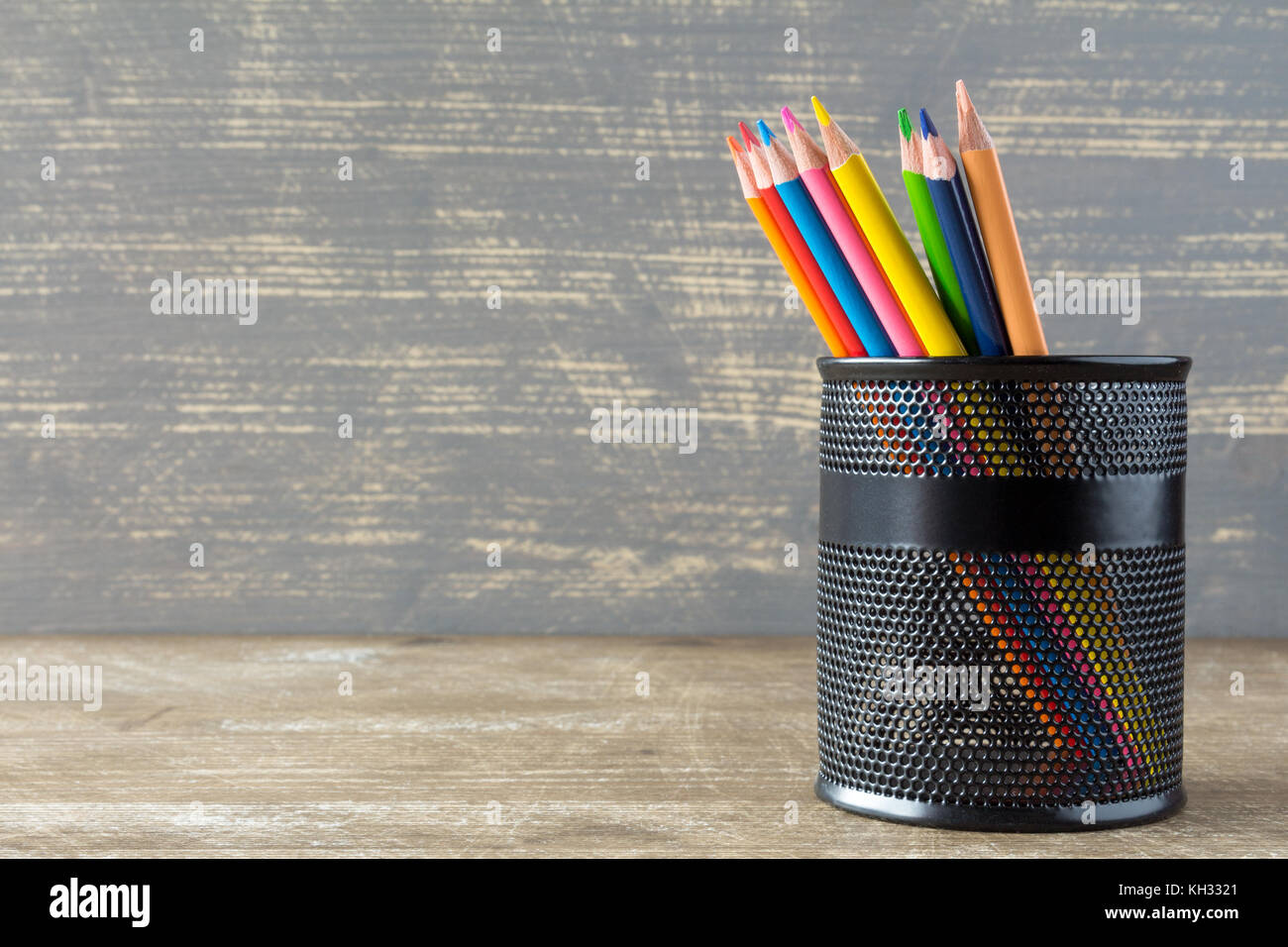 Pen pot hi-res stock photography and images - Alamy