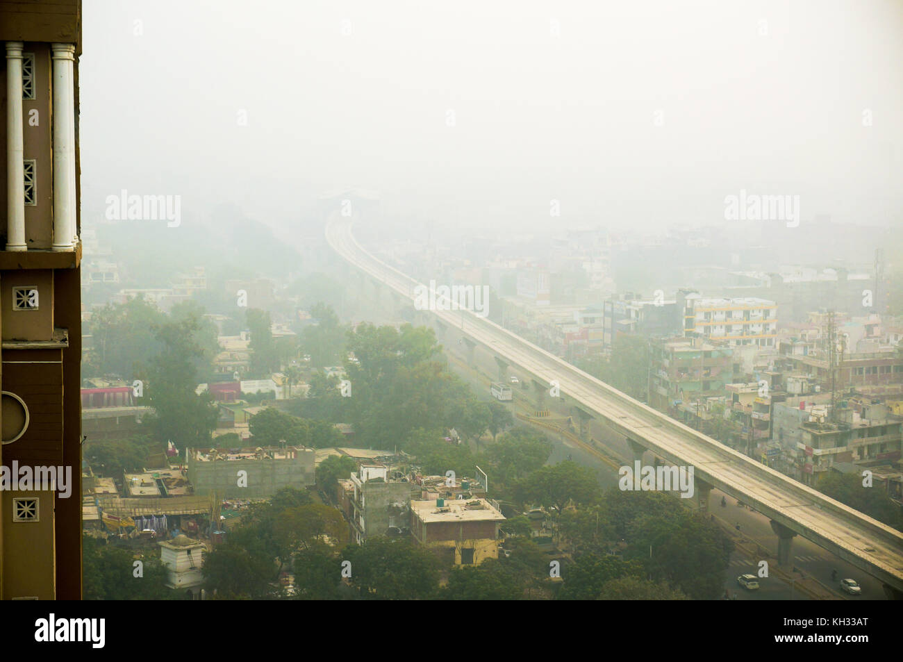 Air pollution in bangalore india hi-res stock photography and images ...
