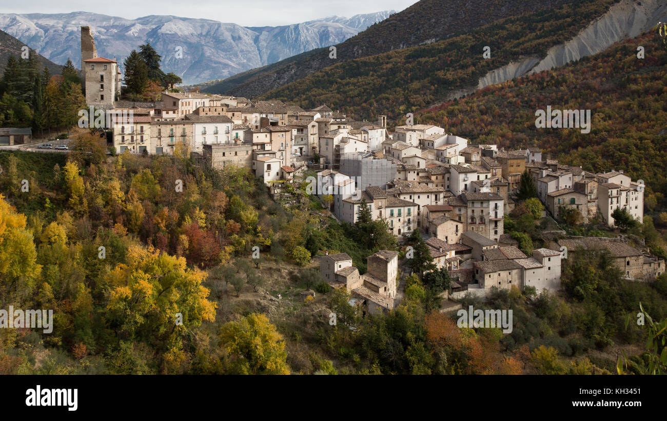 Anversa degli Abruzzi (L'Aquila, Italy) - Landscape Stock Photo - Alamy