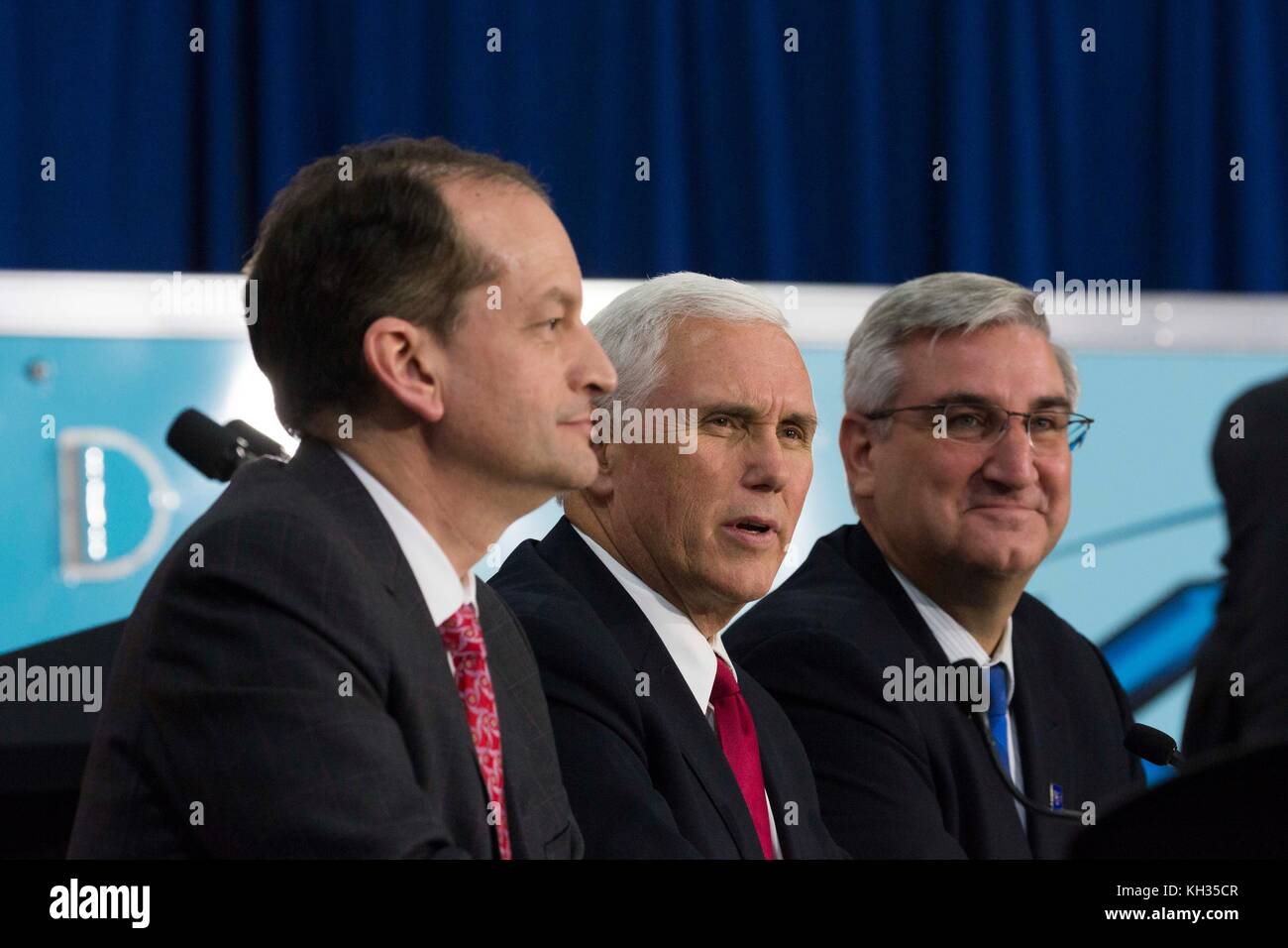 Gov holcomb hi-res stock photography and images - Alamy