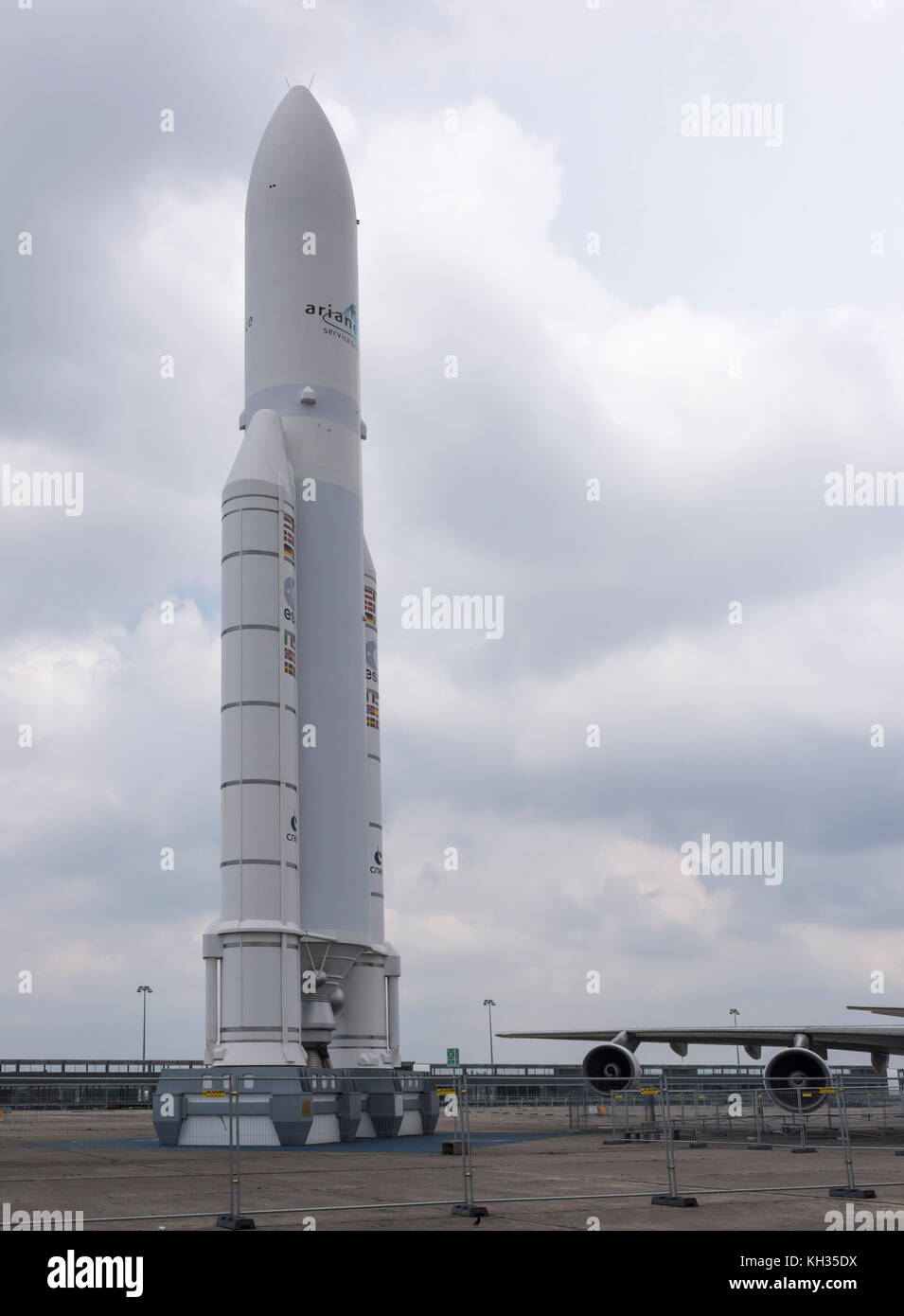 Ariane Rocket Stock Photos & Ariane Rocket Stock Images - Alamy