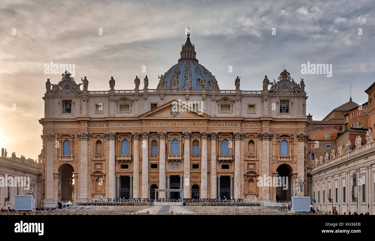 VATICAN CITY, VATICAN - OCTOBER 30: (EDITORS NOTE: This HDR image has ...