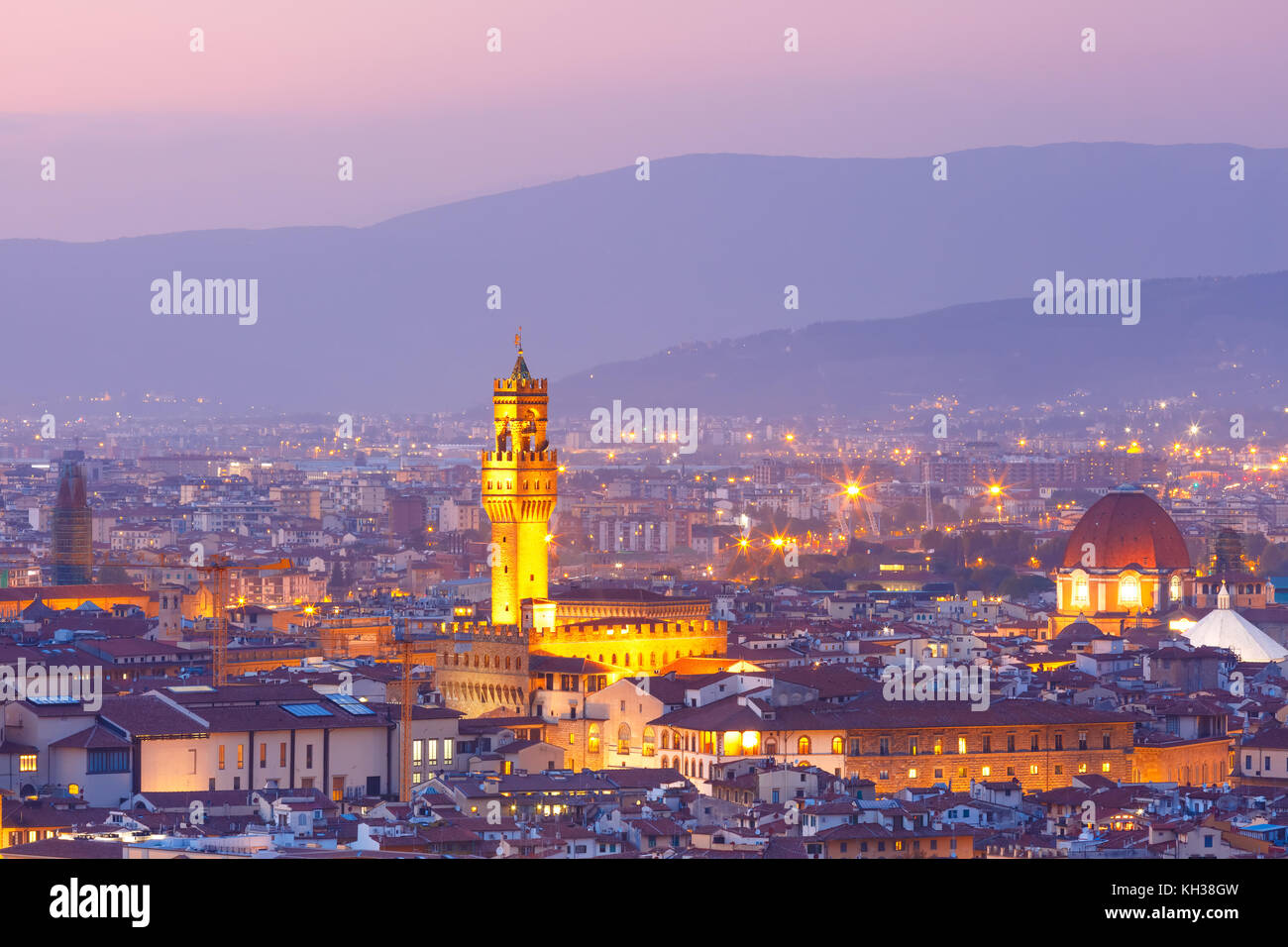 Palazzo Vecchio at sunset in Florence, Italy Stock Photo - Alamy