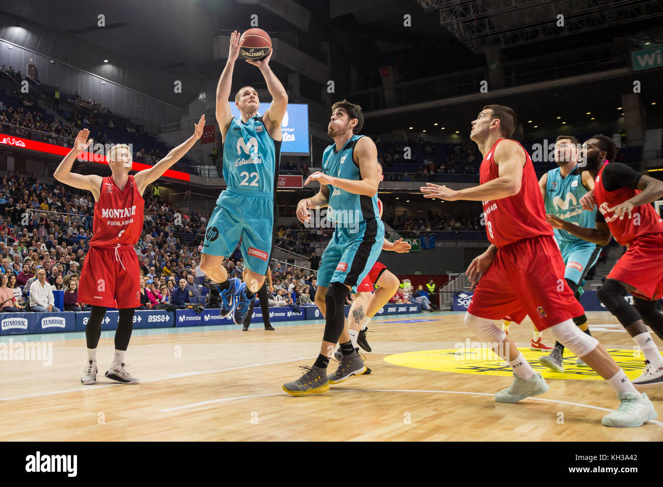 Madrid, Spain. 12th Nov, 2017. Nik Caner-Medle (blue) during Montakit ...