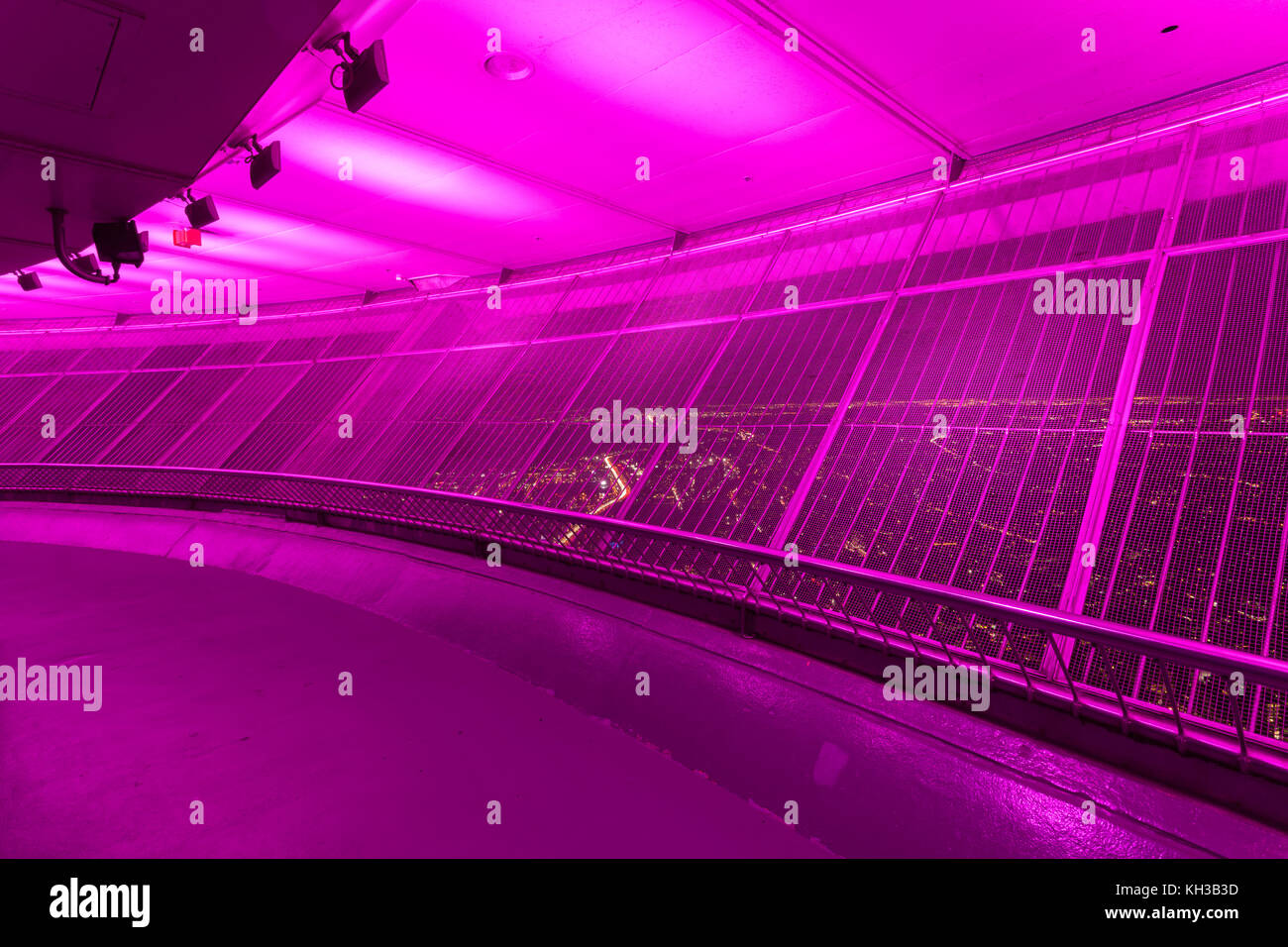 Toronto cn tower interior hi-res stock photography and images - Alamy