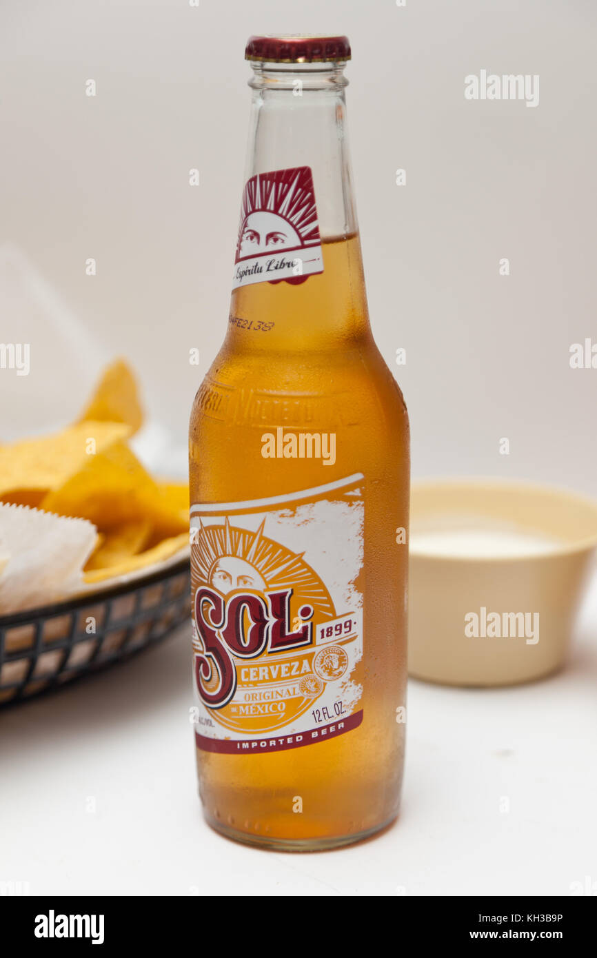 Sol beer bottle hi-res stock photography and images - Alamy