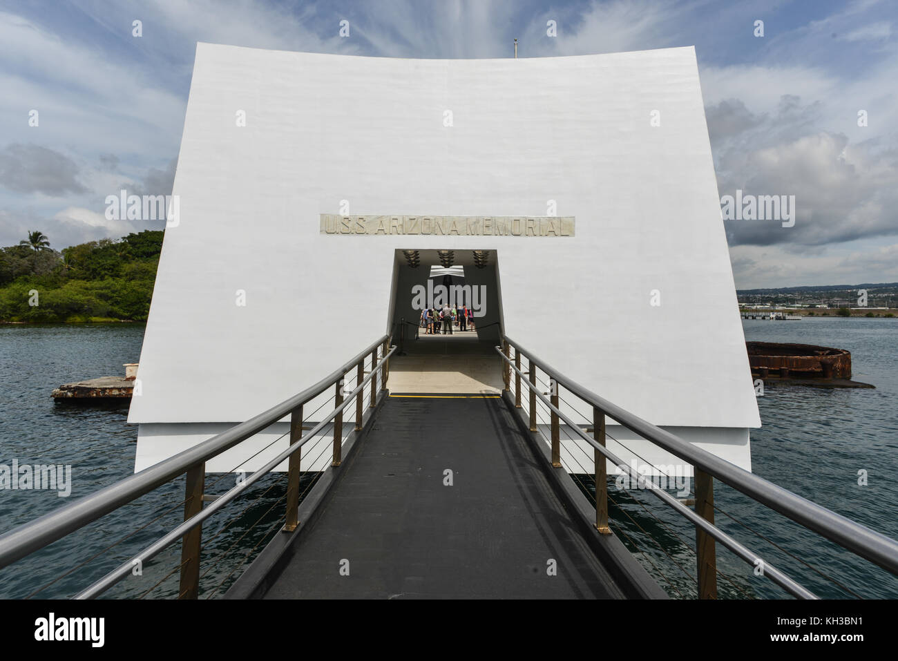 Uss arizona memorial hi-res stock photography and images - Alamy