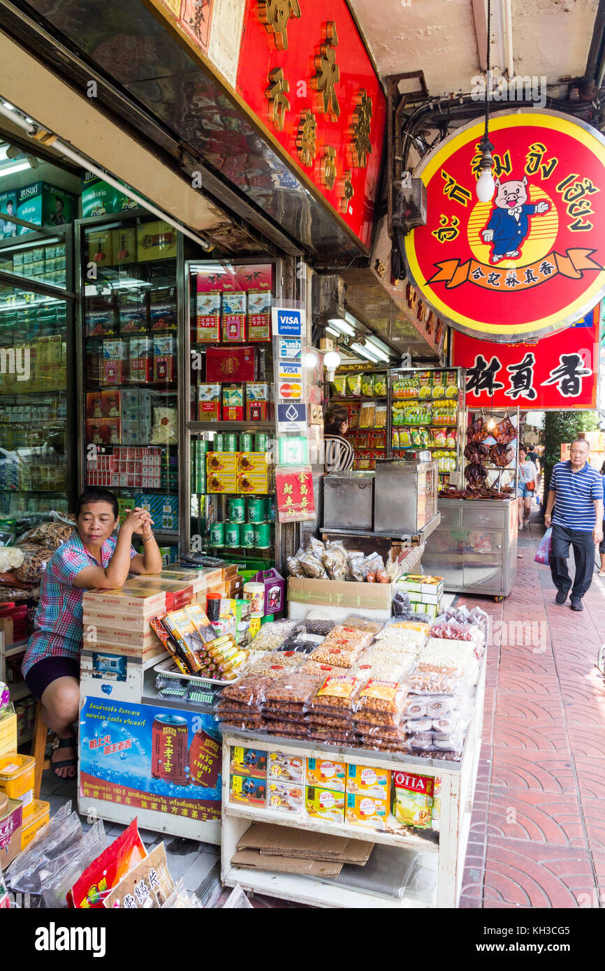 Typical shop on Yaowarat Road, Chinatown, Bangkok, Thailand Stock Photo ...