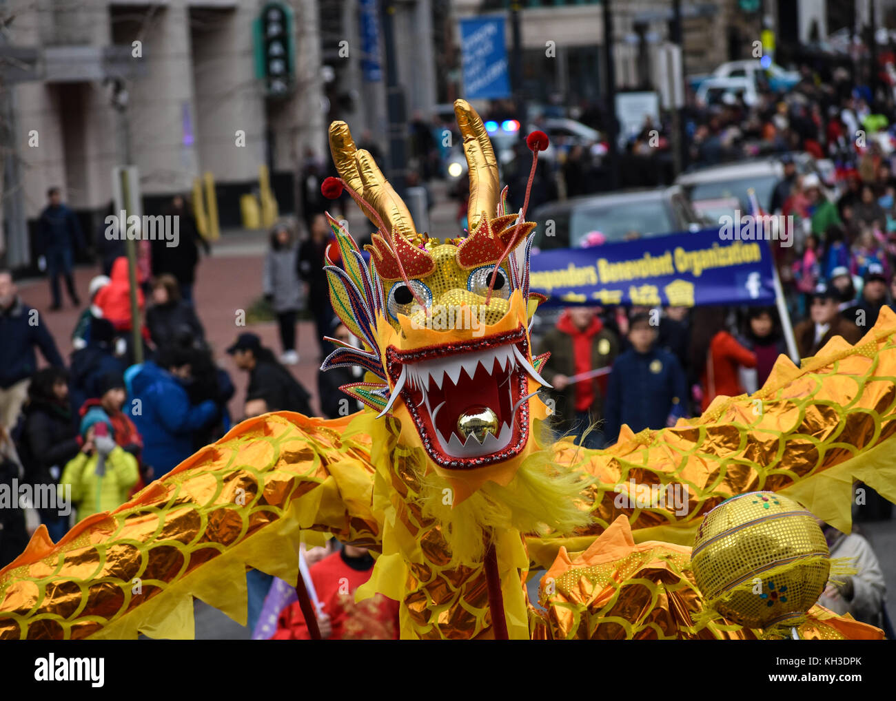 Dragon float parade hi-res stock photography and images - Alamy