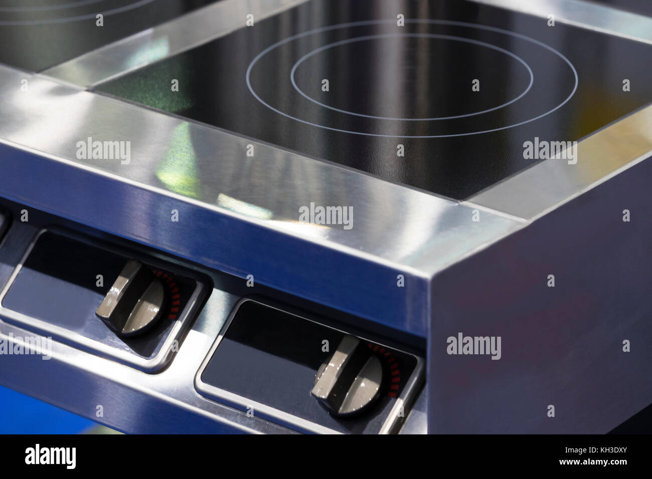 The metal surface of the cooking plate for cooking Stock Photo - Alamy
