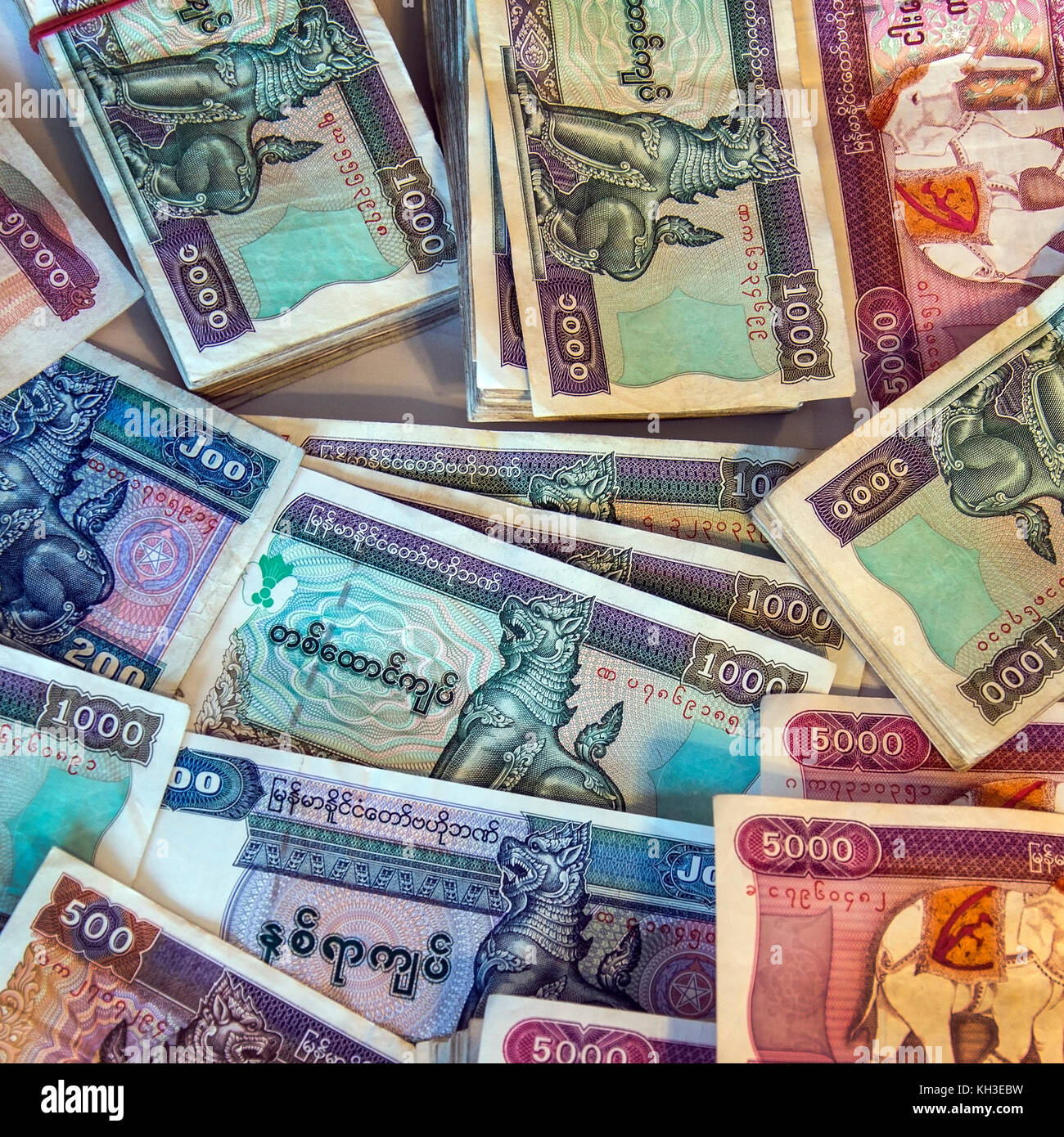 A selection of Burmese Kyat Banknotes - Myanmar (Burma Stock Photo - Alamy