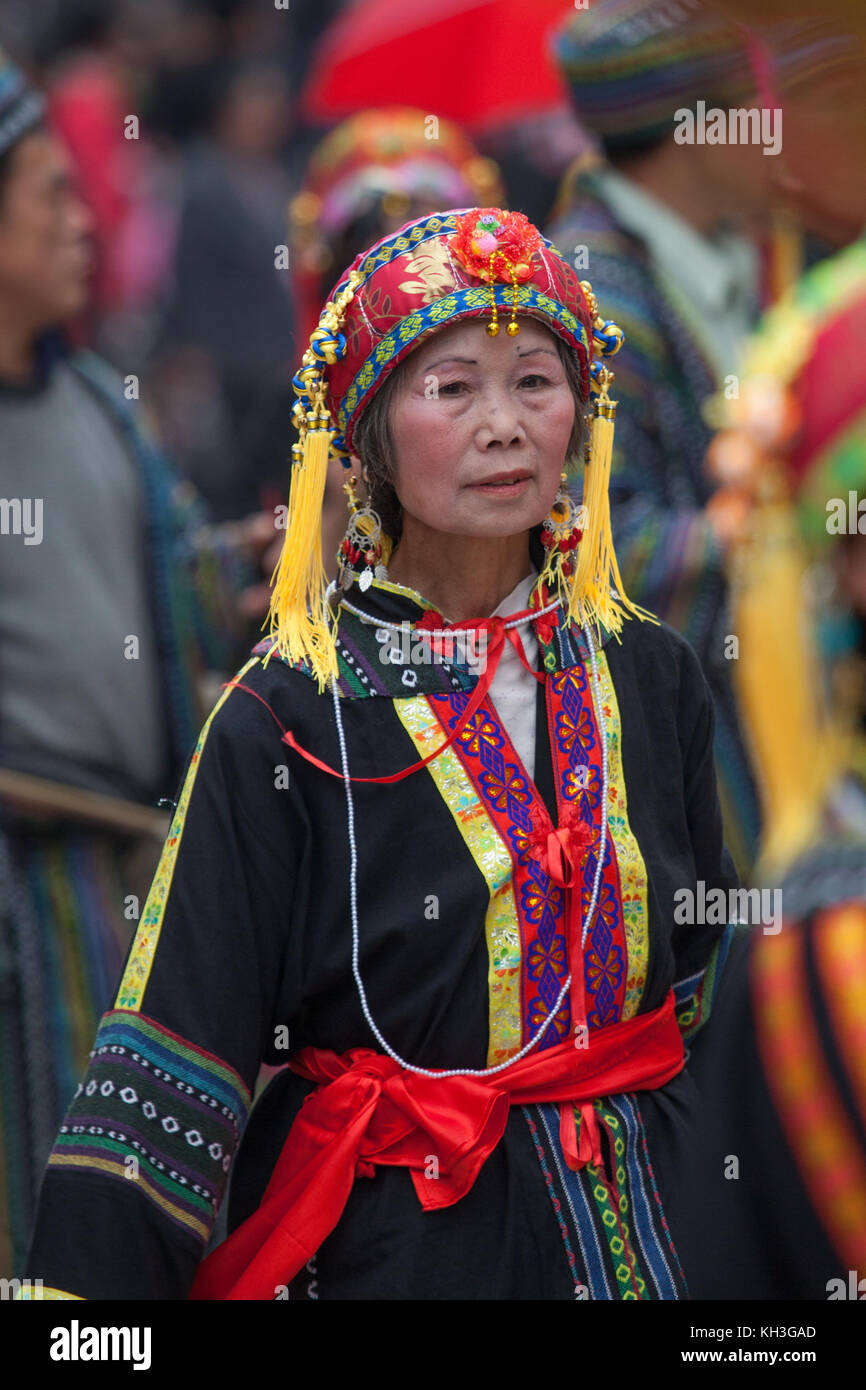 Chinese tribes hi-res stock photography and images - Alamy