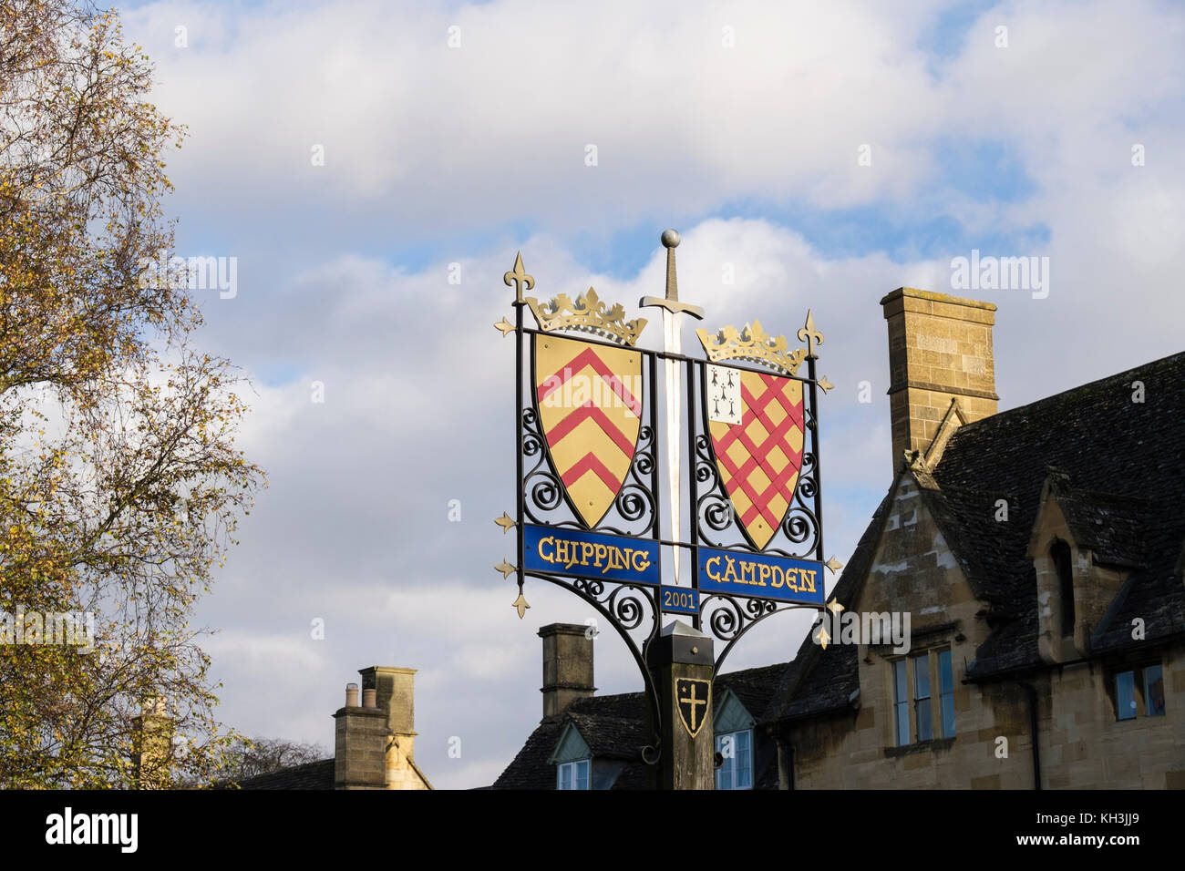 English village signs hi-res stock photography and images - Alamy