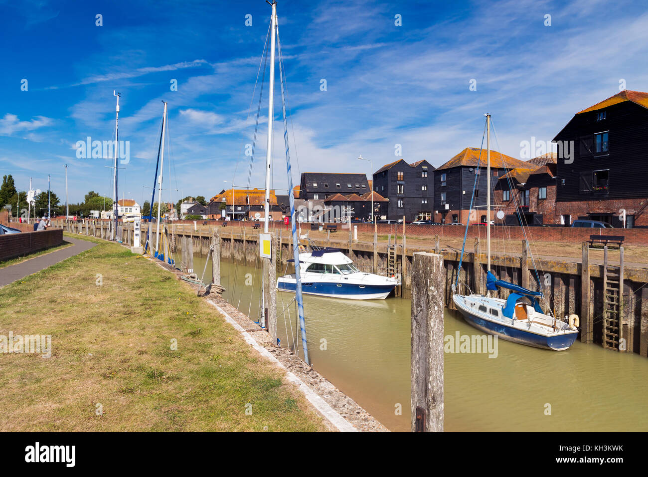 Rye sussex boats hi-res stock photography and images - Alamy