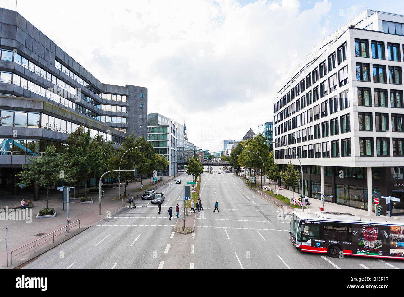 HAMBURG, GERMANY - SEPTEMBER 15, 2017: people on Willy-Brandt-Strasse ...
